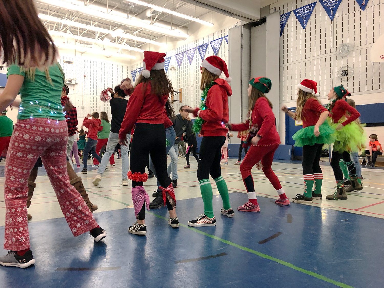 Day 10: Dancing in support of Cambridge Self-Help Foodbank at Clemens ...